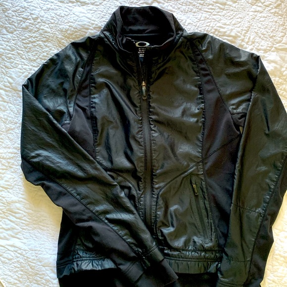 Oakley | Jackets & Coats | Oakley Womans Training Jacket Shiny Nylon ...
